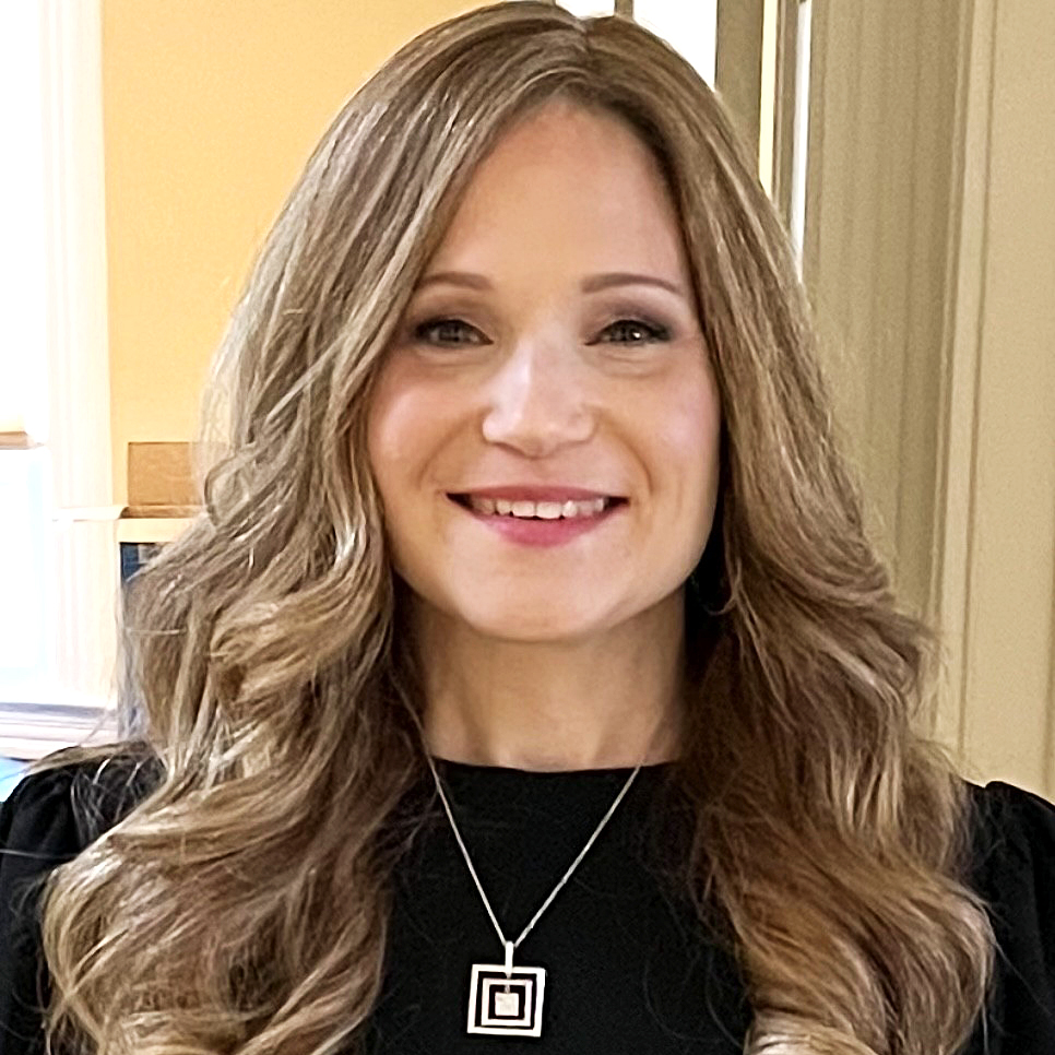 UMSV’s Online M.S. Empowers Educator Amy Samson To Fulfill Her Dream